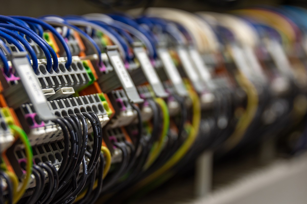 เกร็ดความรู้เกี่ยวกับ สาย fiber optic สายต่อ solar cell สาย control ...